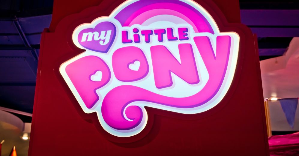 The Dazzlings in MLP: Dive into the Siren's World - Critter Culture